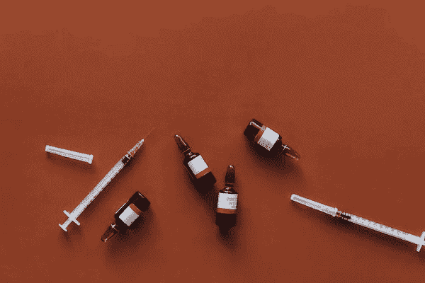 How permanent are dermal fillers? - Klinik Dr Inder